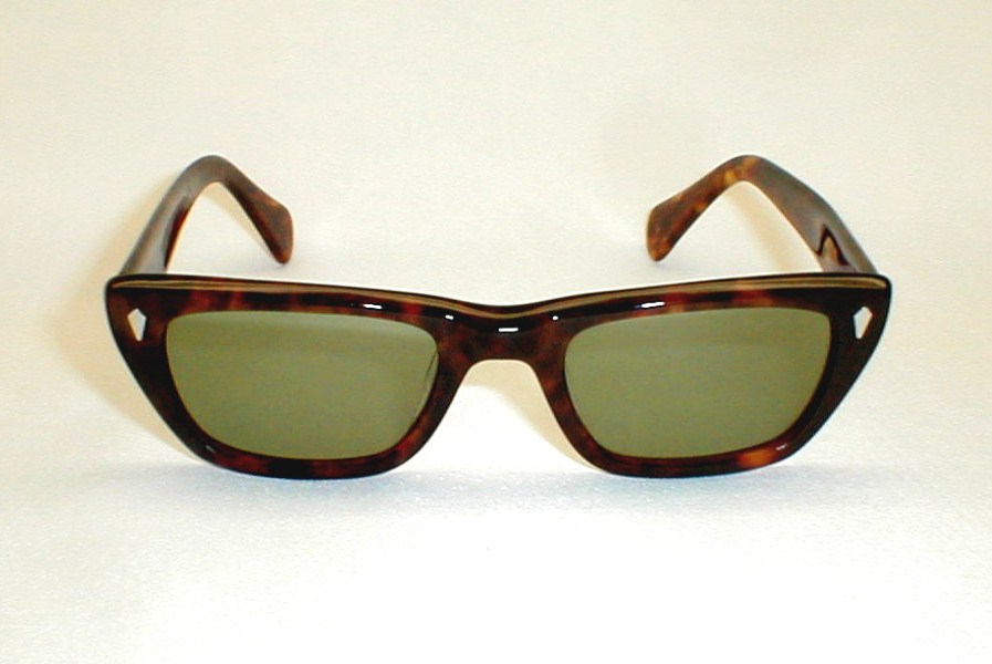 Classic_1960s_Vintage_Sunglasses